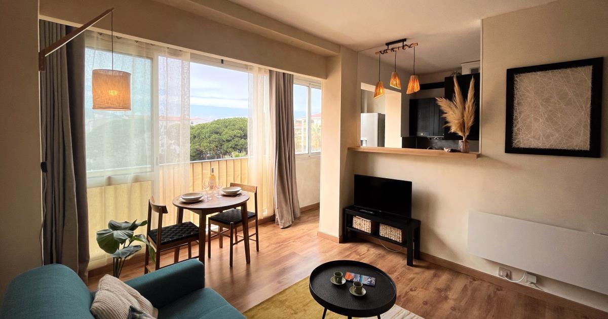 2 room apartment Port - M. Creach | Hyères | Provence Méditerranée